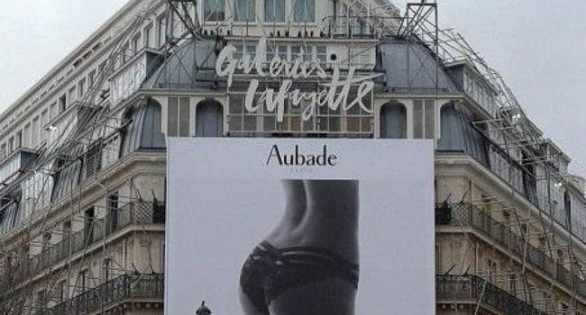 Pub Aubade : la justice ordonne le remplacement du mannequin par un ...